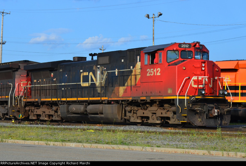 CN 2512